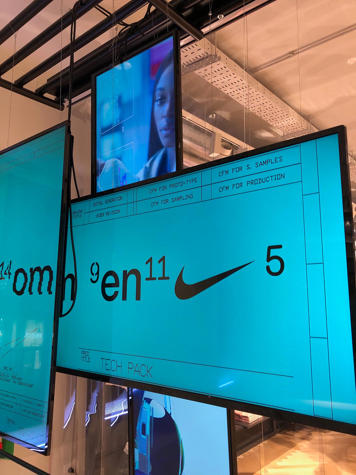 Nike Flagship Store Milaan - 010360˚nl